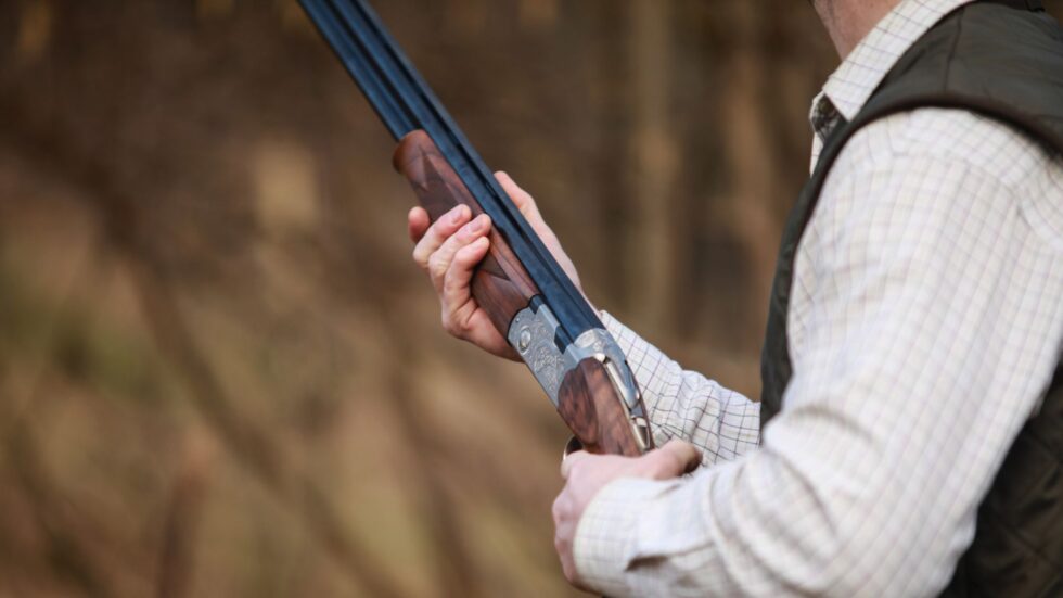 A beginner’s guide to clay pigeon shooting - Safe & Sound Clay Pigeon ...